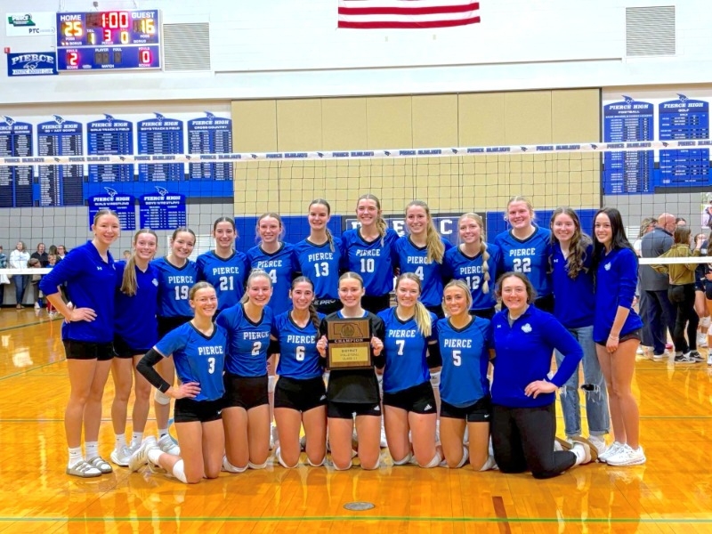 Pierce Public Schools - Lady Jays Volleyball